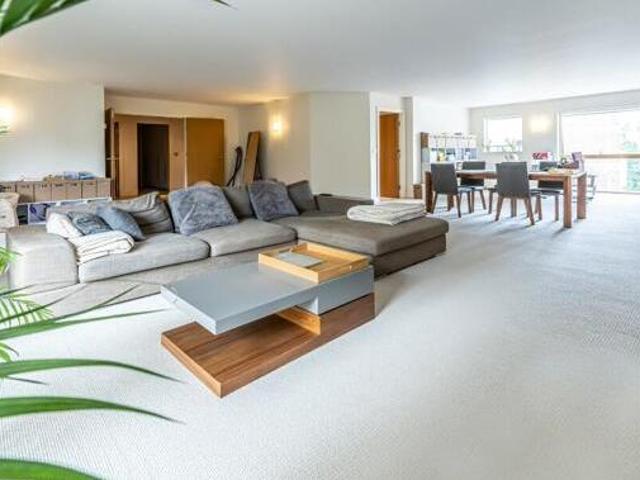 3 Bedroom Flat For Rent In London