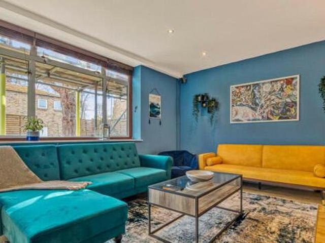 3 Bedroom Flat For Rent In London