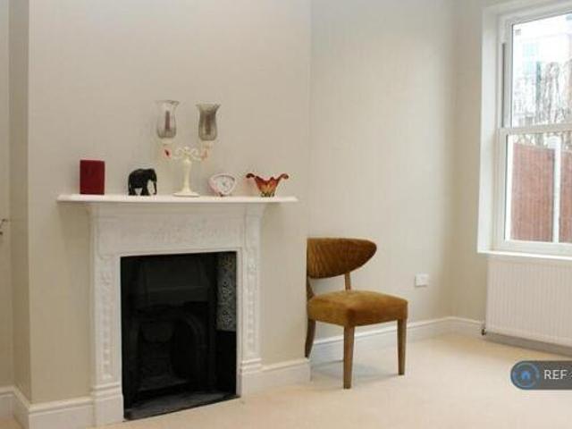 3 Bedroom Flat For Rent In London