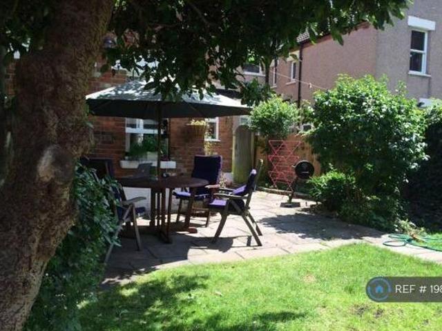 3 Bedroom Flat For Rent In London