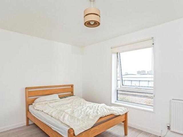 3 Bedroom Flat For Rent In London