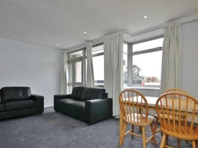 3 Bedroom Flat For Rent In London
