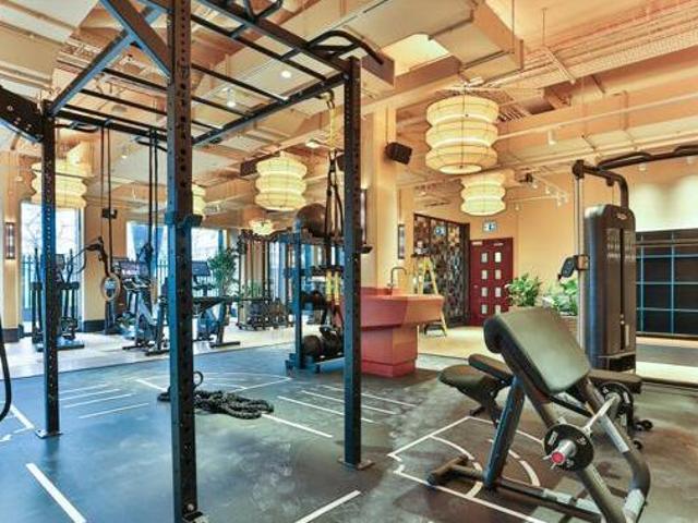 3 Bedroom Flat For Rent In London