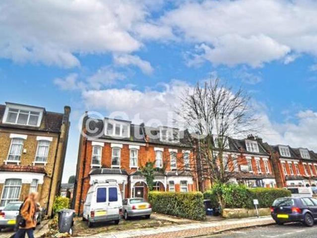 3 Bedroom Flat For Rent In London