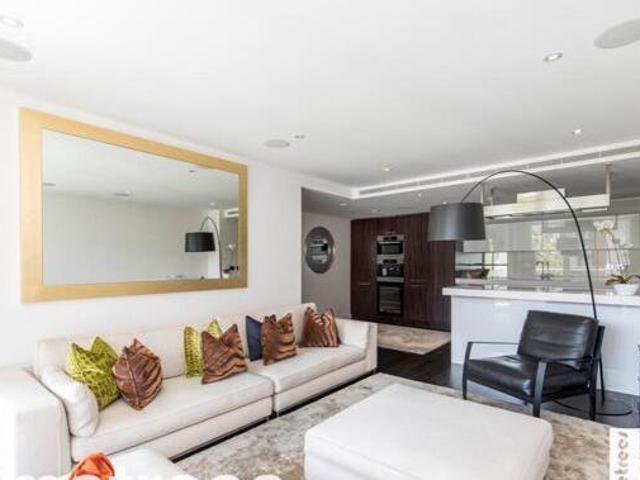3 Bedroom Flat For Rent In London