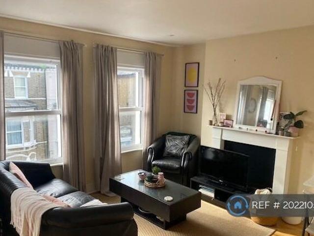 3 Bedroom Flat For Rent In London