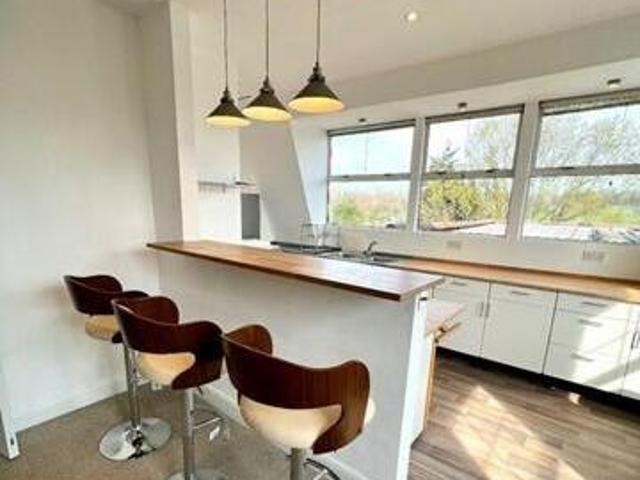 3 Bedroom Flat For Rent In London