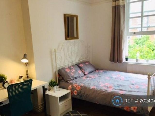 3 Bedroom Flat For Rent In London