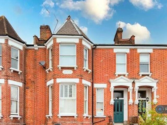 3 Bedroom Flat For Rent In London