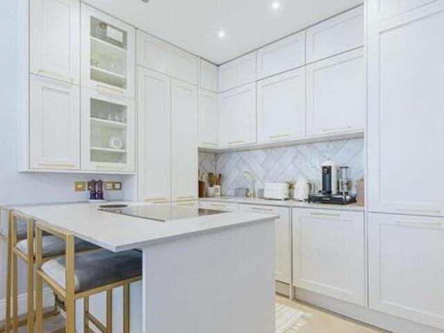 3 Bedroom Flat For Rent In London