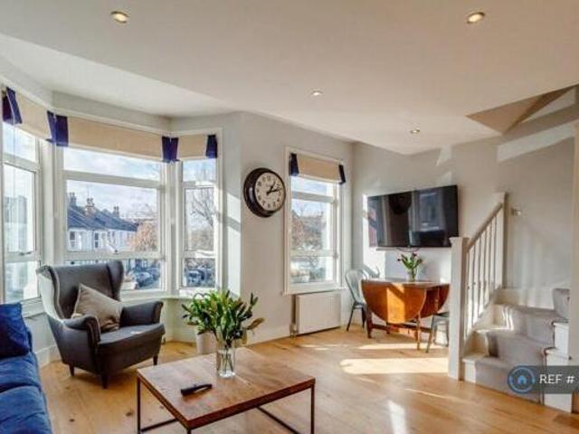 3 Bedroom Flat For Rent In London