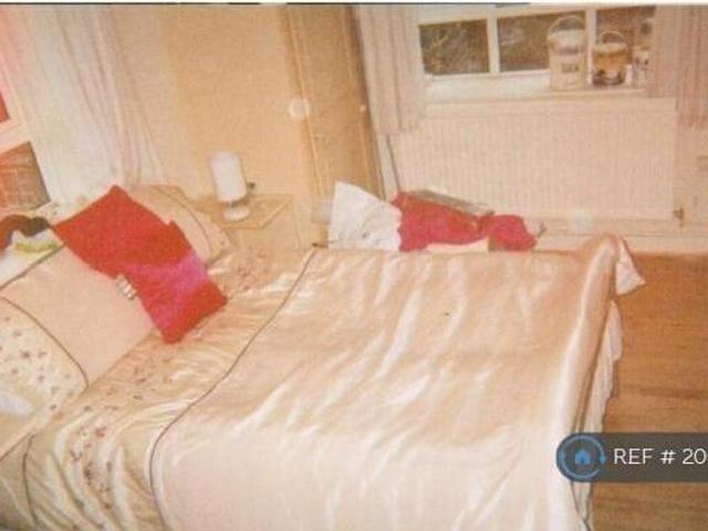3 Bedroom Flat For Rent In London