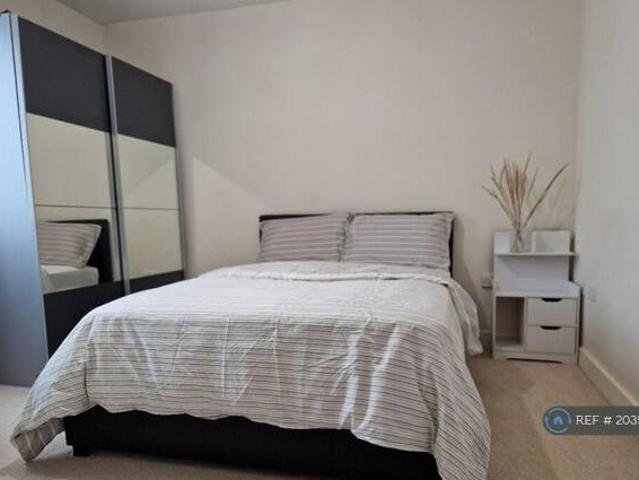3 Bedroom Flat For Rent In London