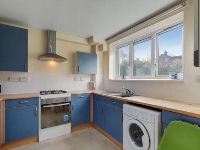 3 Bedroom Flat For Rent In London, Greater London