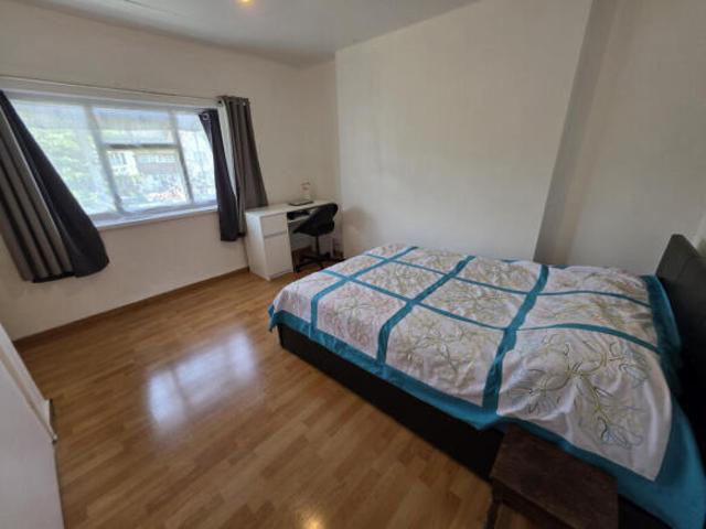 3 bedroom flat for rent in London, N9