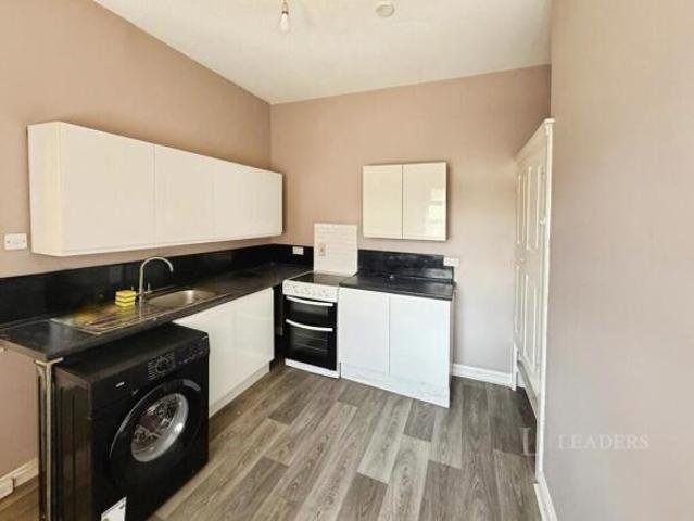 3 bedroom flat for rent in London Road, Portsmouth, Hampshire, PO2