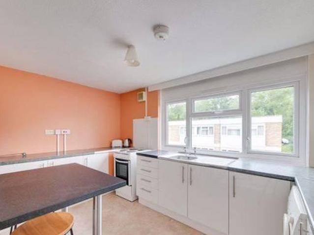3 bedroom flat for rent in Longmeadow Way Canterbury CT2
