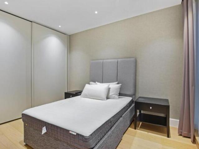 3 bedroom flat for rent in Logan House, 1 Logan Place, W8