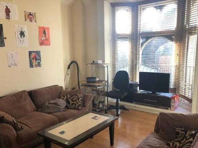 3 bedroom flat for rent in Lord Montgomery Way Southsea Hampshire PO1