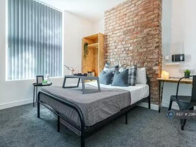 3 bedroom flat for rent in Lorne Street, Liverpool, L7