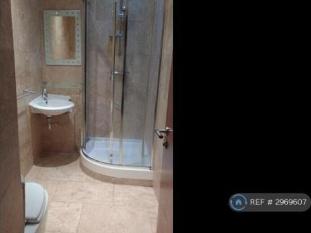 3 bedroom flat for rent in Lyndhurst House, Liverpool, L18