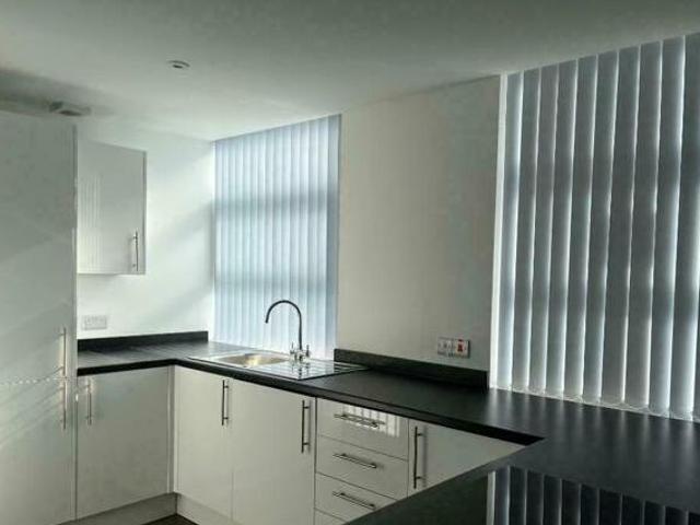 3 Bedroom Flat For Rent In Manchester, Greater Manchester