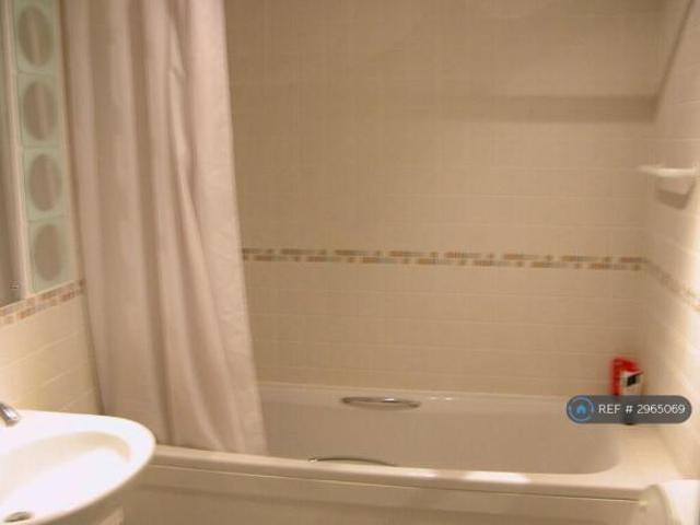 3 bedroom flat for rent in Manor Place, Cambridge, CB1