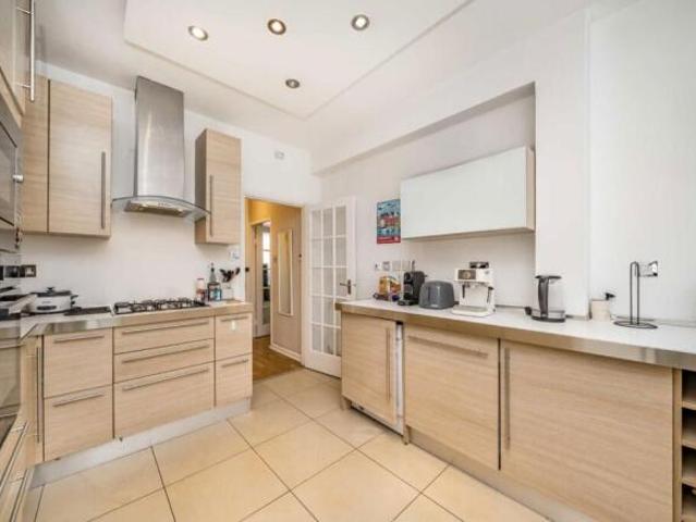 3 bedroom flat for rent in Mackennal Street, St John's Wood, NW8