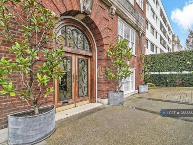 3 bedroom flat for rent in Malvern Court, London, SW7