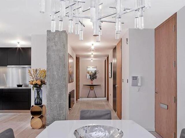 3 Bedroom Flat For Rent In Marylebone, London