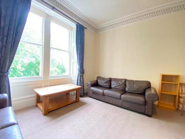 3 bedroom flat for rent in Marchmont Crescent, Marchmont, Edinburgh, EH9