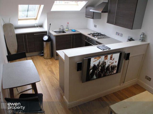 3 bedroom flat for rent in Marchmont Street, Edinburgh, EH9
