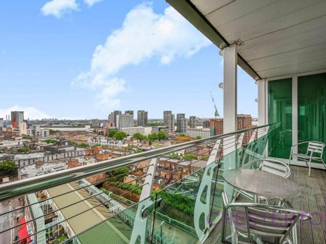 3 bedroom flat for rent in Maritime House, Greens End, SE18