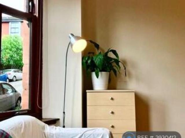 3 bedroom flat for rent in Maule Drive, Glasgow, G11