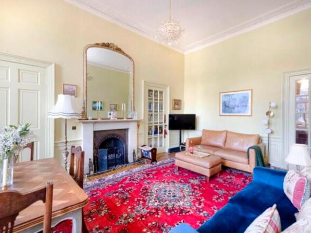 3 bedroom flat for rent in Melville Place, West End, Edinburgh, EH3