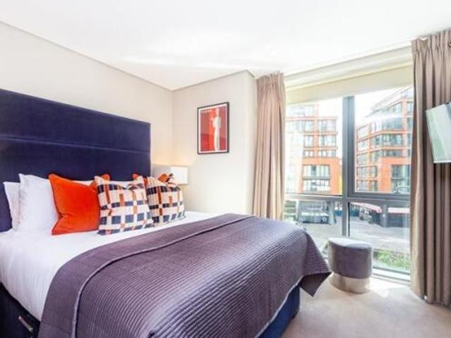 3 bedroom flat for rent in Merchant Square East, Paddington, London, W2