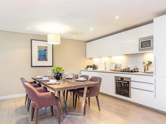 3 bedroom flat for rent in Merchant Square East, Paddington, London, W2