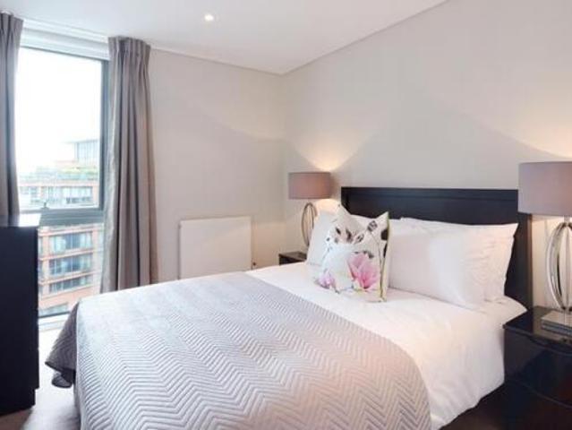 3 bedroom flat for rent in Merchant Square East, Paddington W2