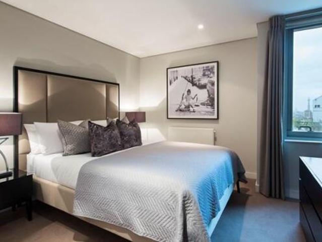 3 bedroom flat for rent in Merchant Square, Paddington, London W2