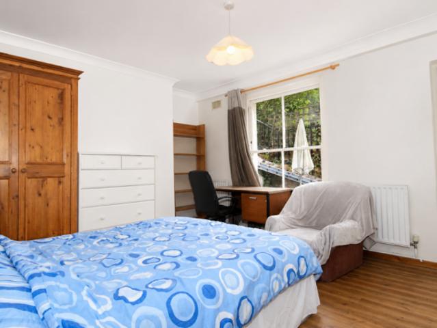 3 bedroom flat for rent in Millman Street, Holborn, London, WC1N