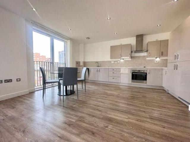 3 bedroom flat for rent in Mitten House, Creative Road, SE8 3GN, SE8