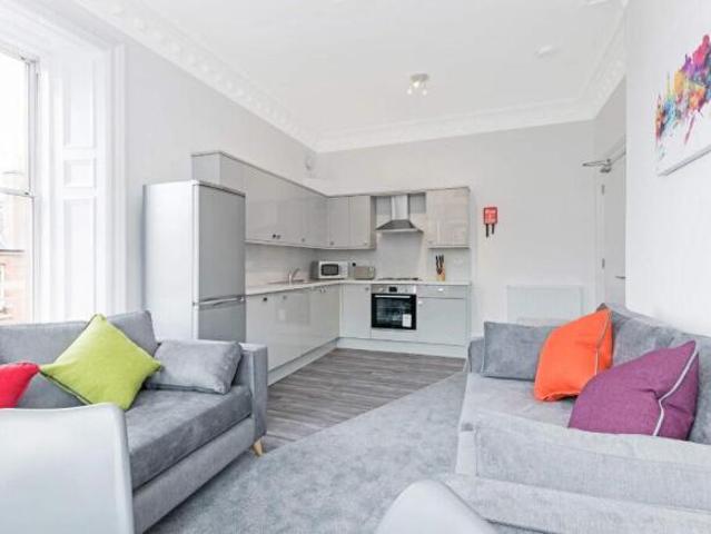 3 bedroom flat for rent in Montpelier Park, Bruntsfield, Edinburgh, EH10