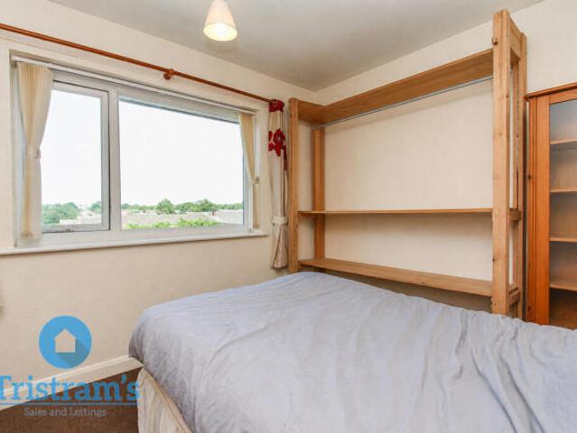 3 bedroom flat for rent in Monksway, Clifton, NG11
