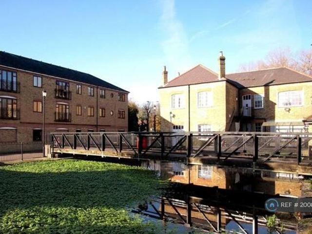 3 Bedroom Flat For Rent In Morden