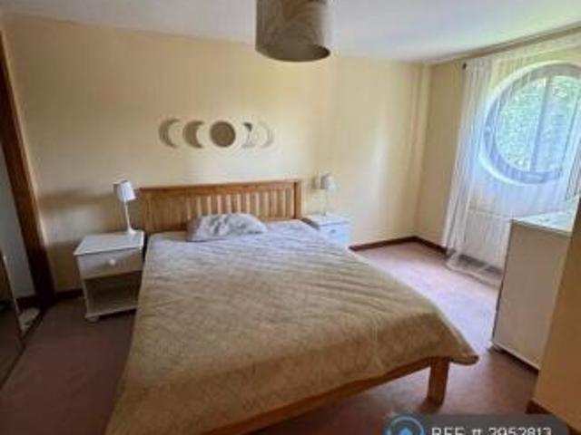 3 bedroom flat for rent in Morningside Park, Edinburgh, EH10