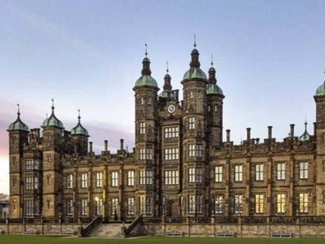 3 Bedroom Flat For Rent In New Town, Edinburgh