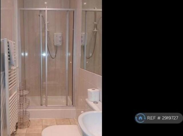 3 bedroom flat for rent in Newington Road, Edinburgh, EH9