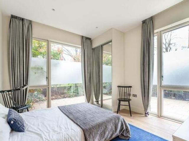 3 Bedroom Flat For Rent In North Kensington, London