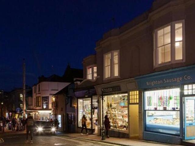 3 Bedroom Flat For Rent In North Laine