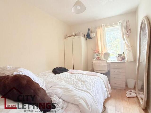 3 bedroom apartment for rent in North Sherwood Street, NG1